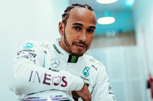 Luis Hamilton proglašen za najboljeg BRITANSKOG SPORTISTU
